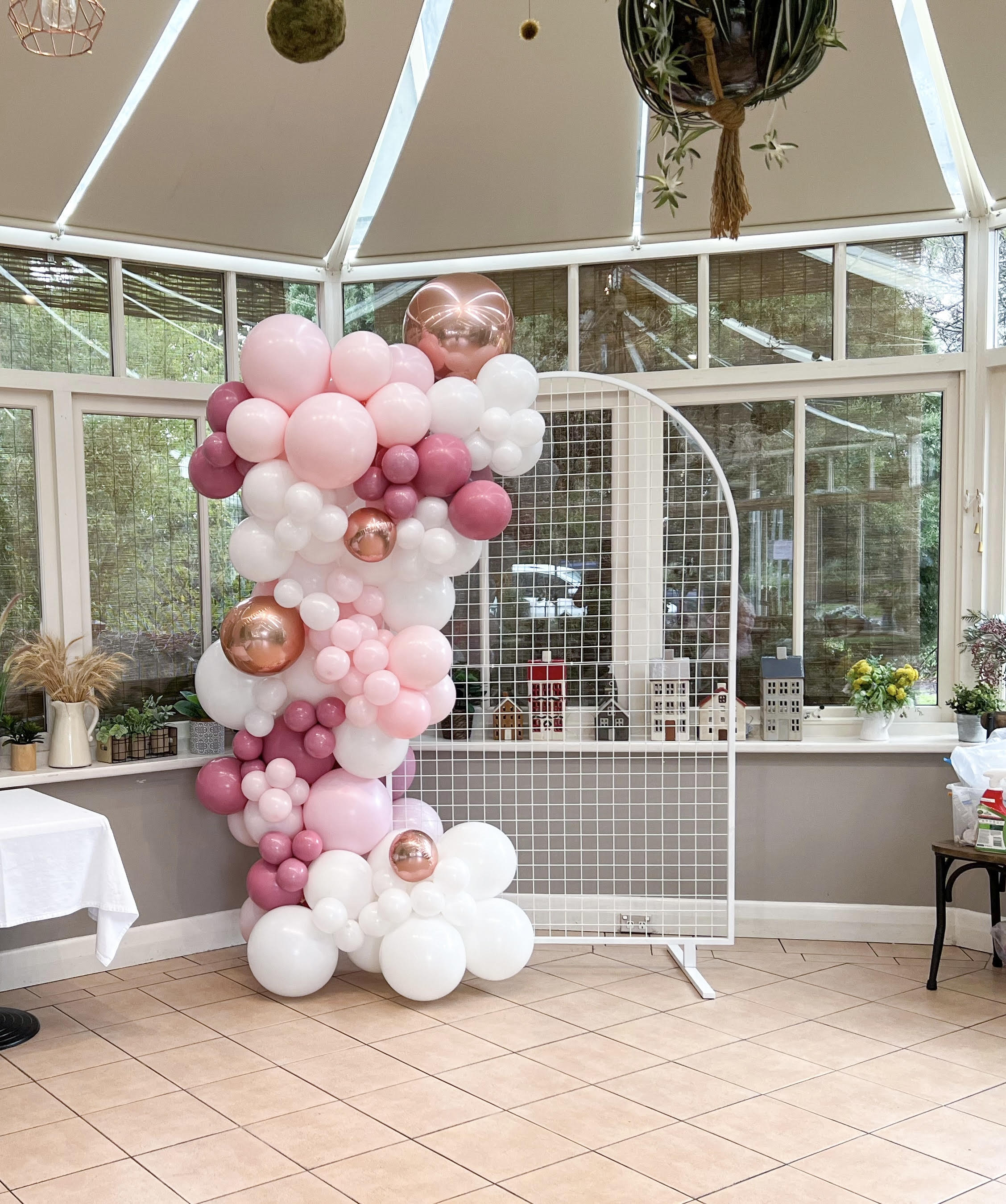 Mesh Arch Backdrop – WCPARTYCO